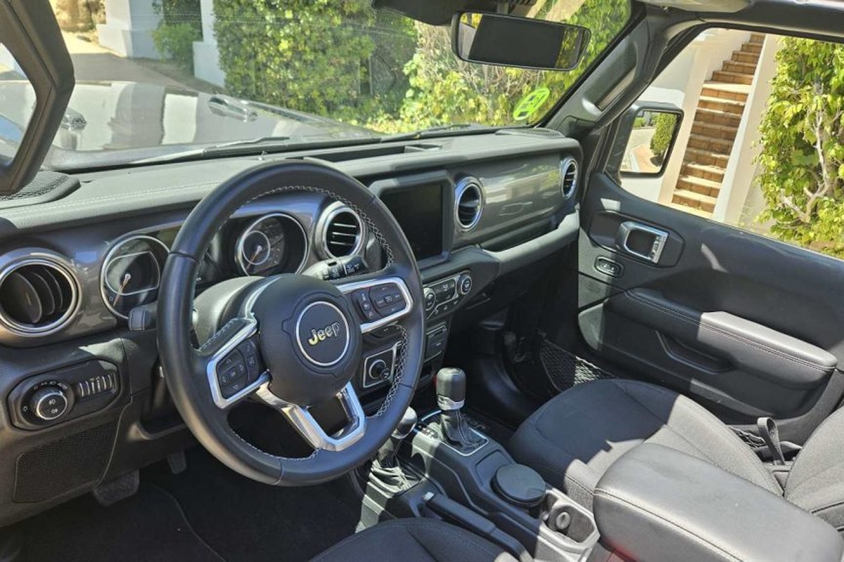 Rent Jeep Sahara 4 Door Convertible in Spain - Prime Rental Group